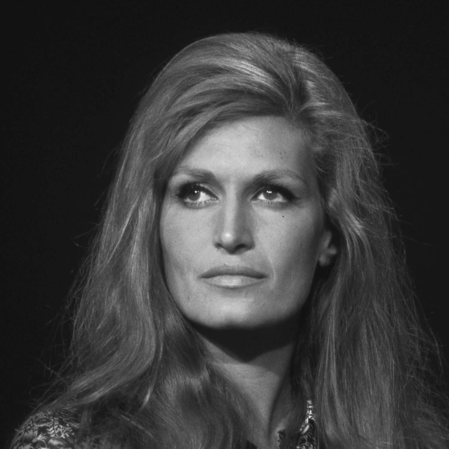 ما لا تعرفه عن أنغام .. من هي؟ سيرتها الذاتية، إنجازاتها وأقوالها ...