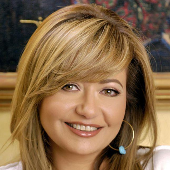 ما لا تعرفه عن دنيا سمير غانم من هي؟ سيرتها الذاتية، إنجازاتها