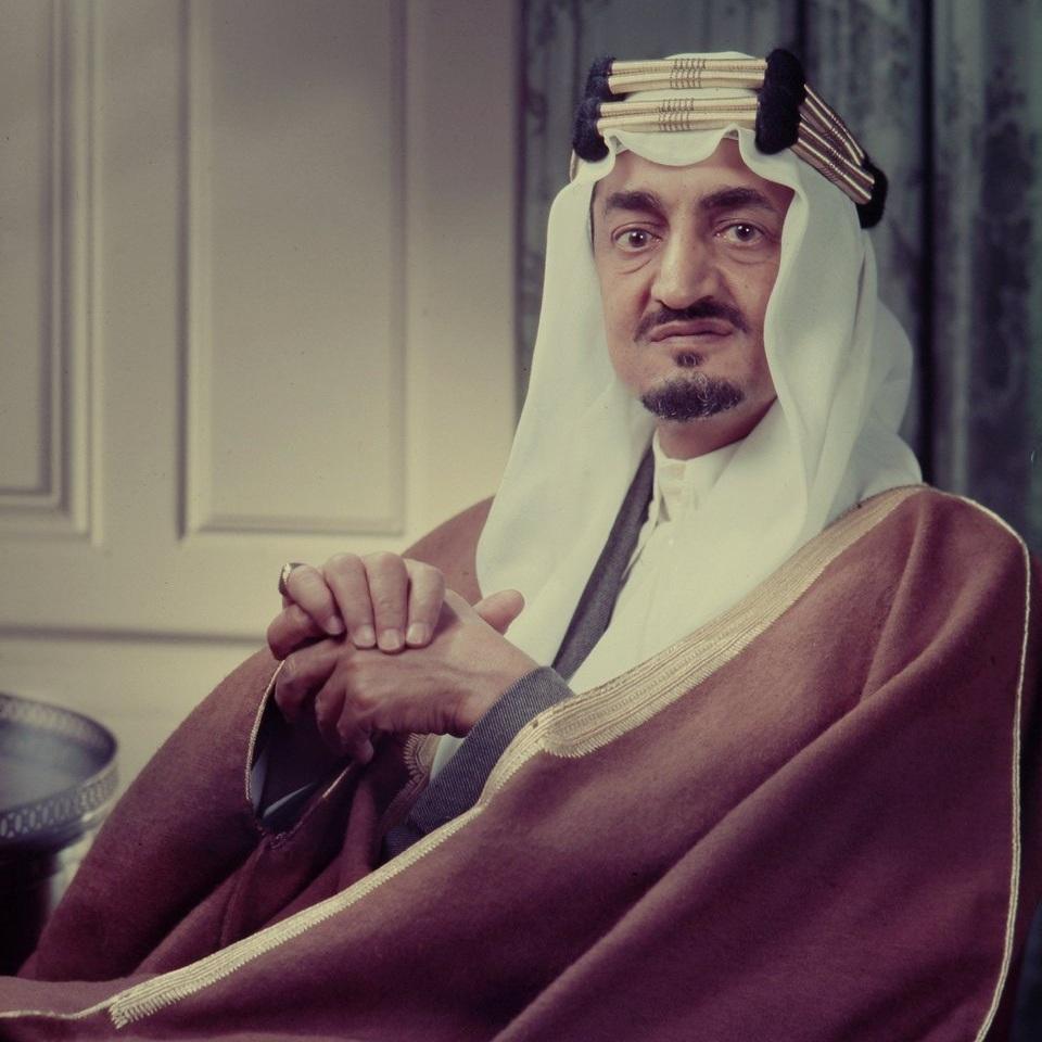 ما لا تعرفه عن سلمان بن عبد العزيز آل سعود من هو؟ سيرته الذاتية